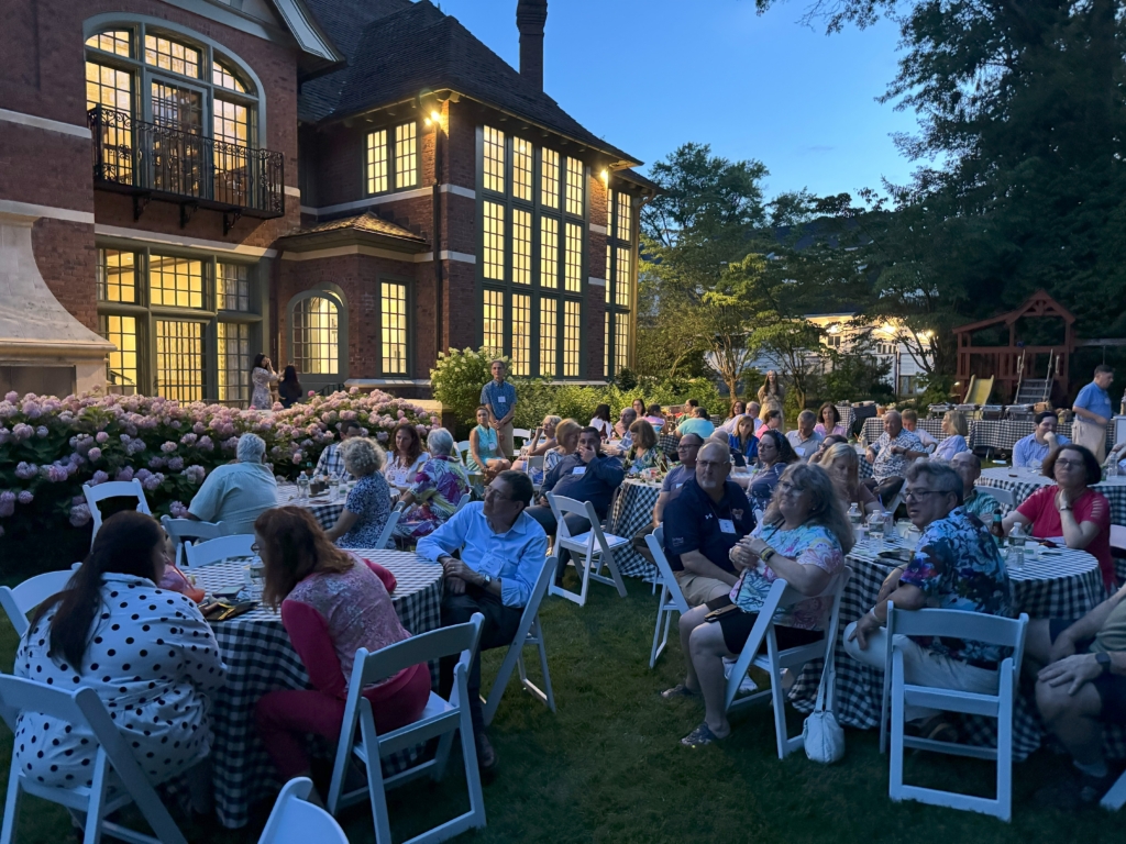 Found Family Reconnects at Parents Night - Friendship Circle Blog